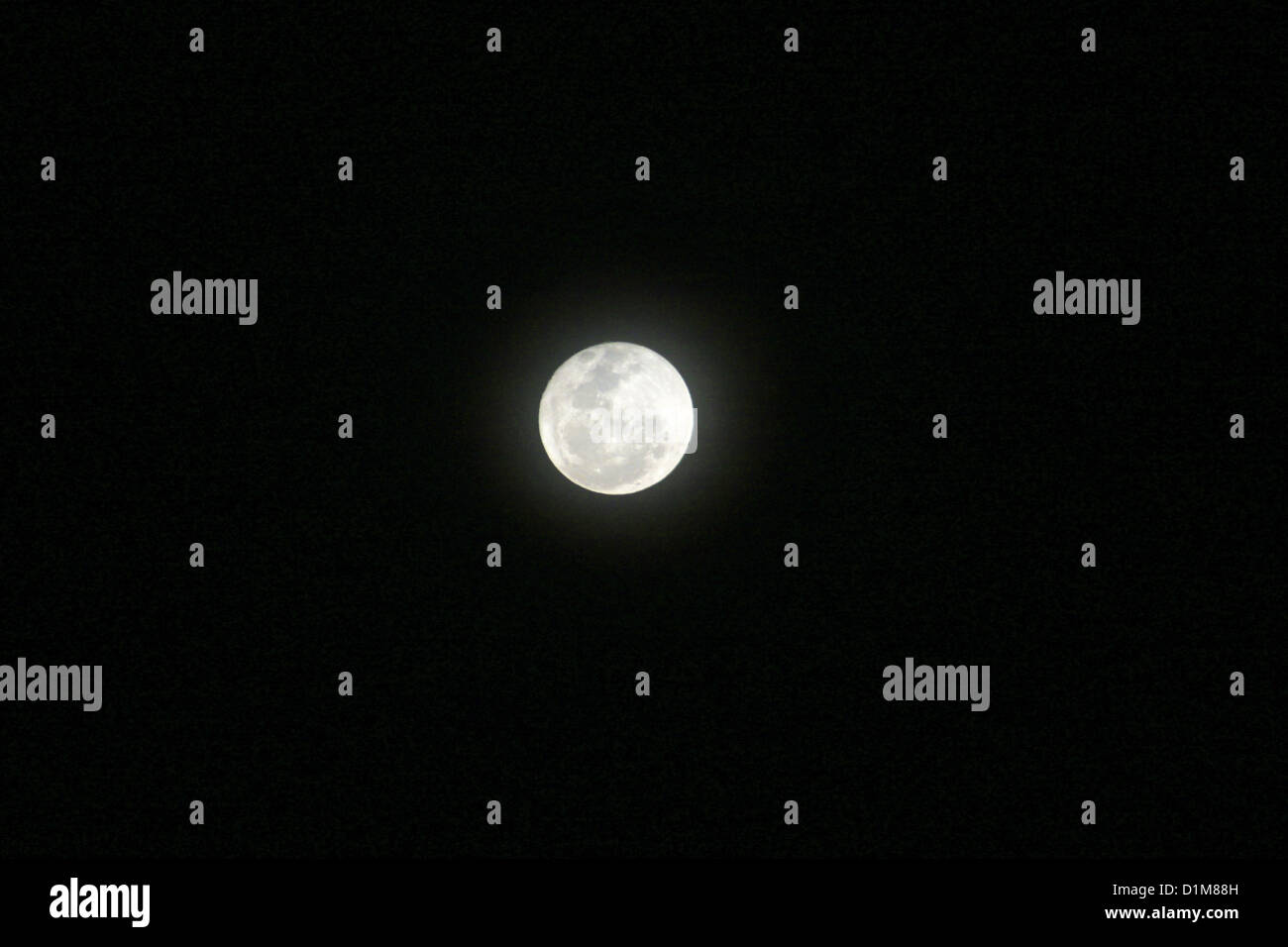 Beautiful full moon in the night sky Stock Photo - Alamy