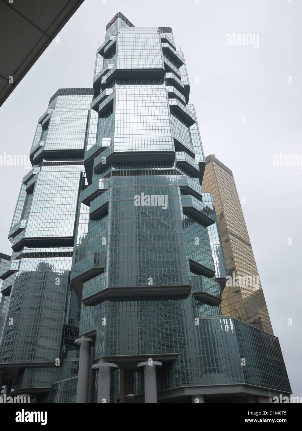 Hong Kong office building Lippo Centre Stock Photo - Alamy