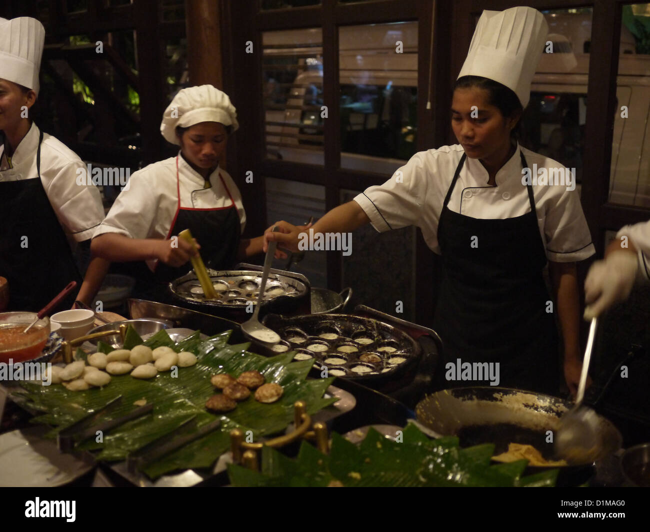 chefs cooking food buffet restaurant Cambodia Stock Photo - Alamy