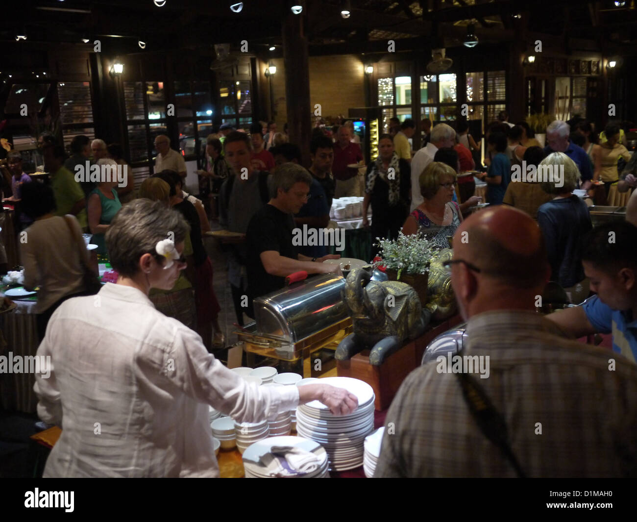 Oriental buffet hi-res stock photography and images - Alamy