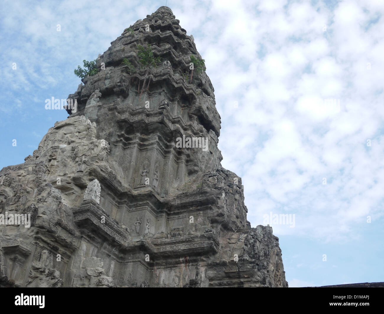 Angkor Wat tower blue sky Stock Photo - Alamy