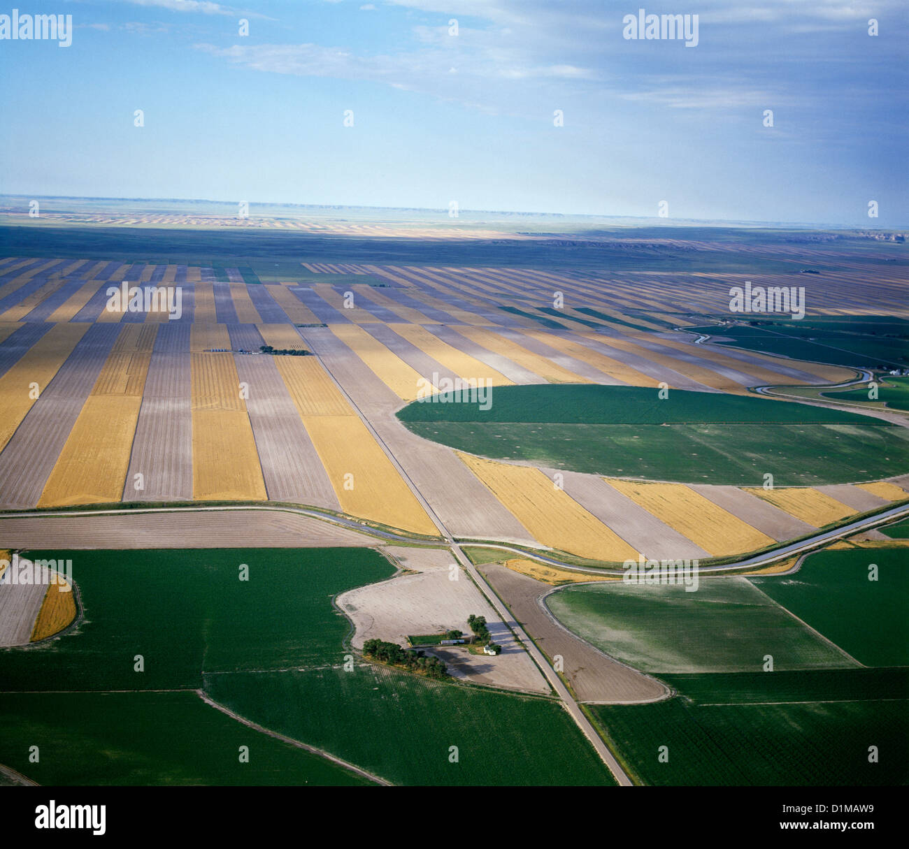Center pivot irrigation nebraska hi-res stock photography and images ...