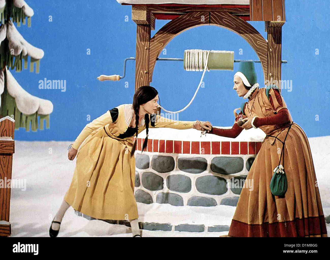 Frau holle hi-res stock photography and images - Alamy