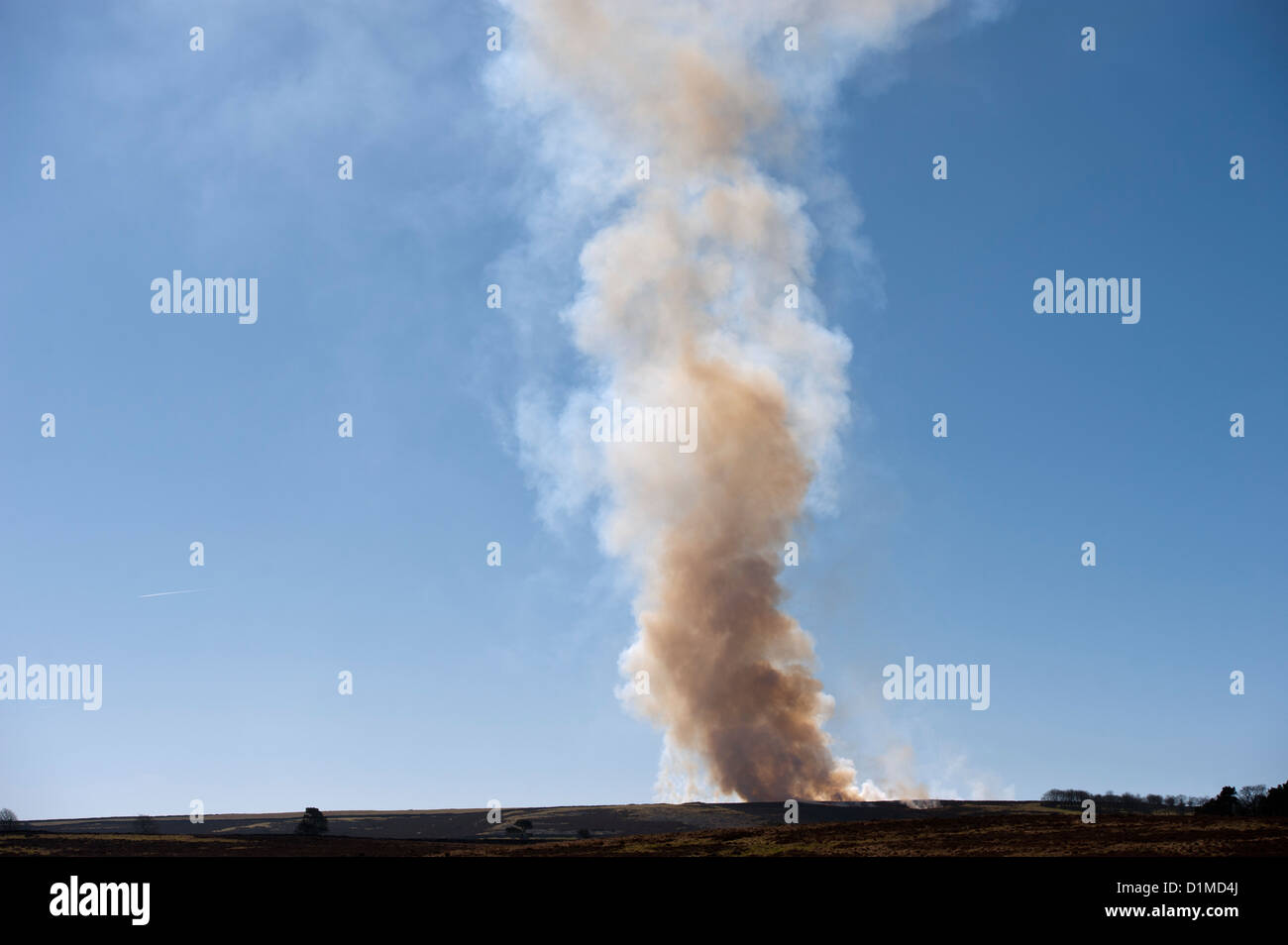 Fire smoke plume hi-res stock photography and images - Alamy