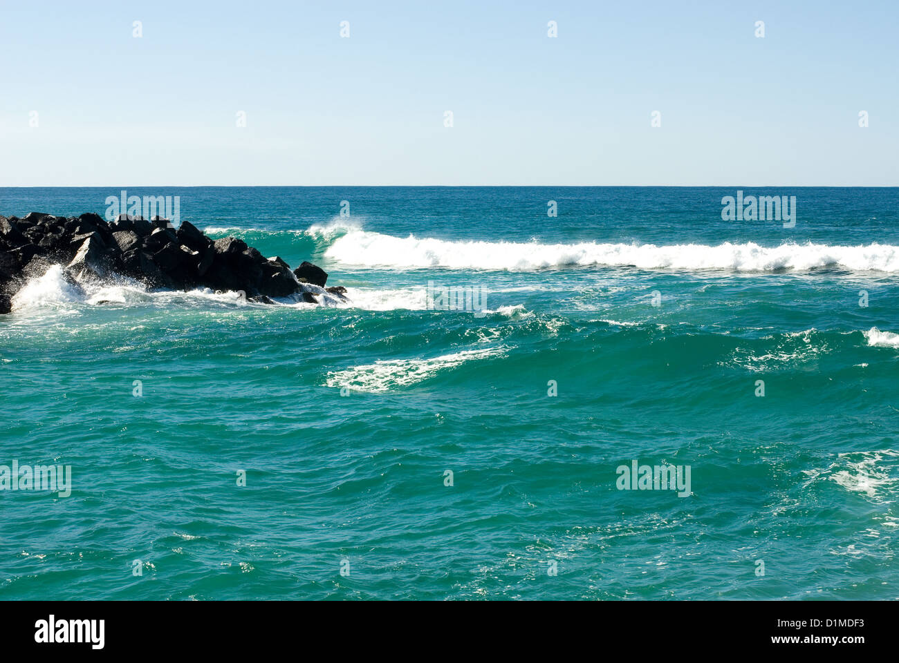 White wave heads hi-res stock photography and images - Alamy