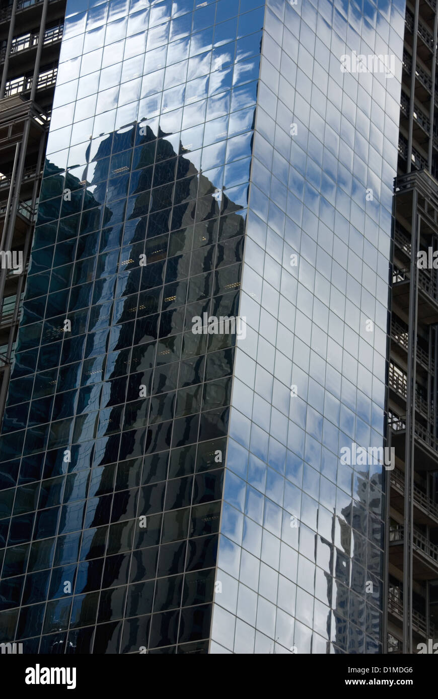 Tall shiny building hi-res stock photography and images - Alamy