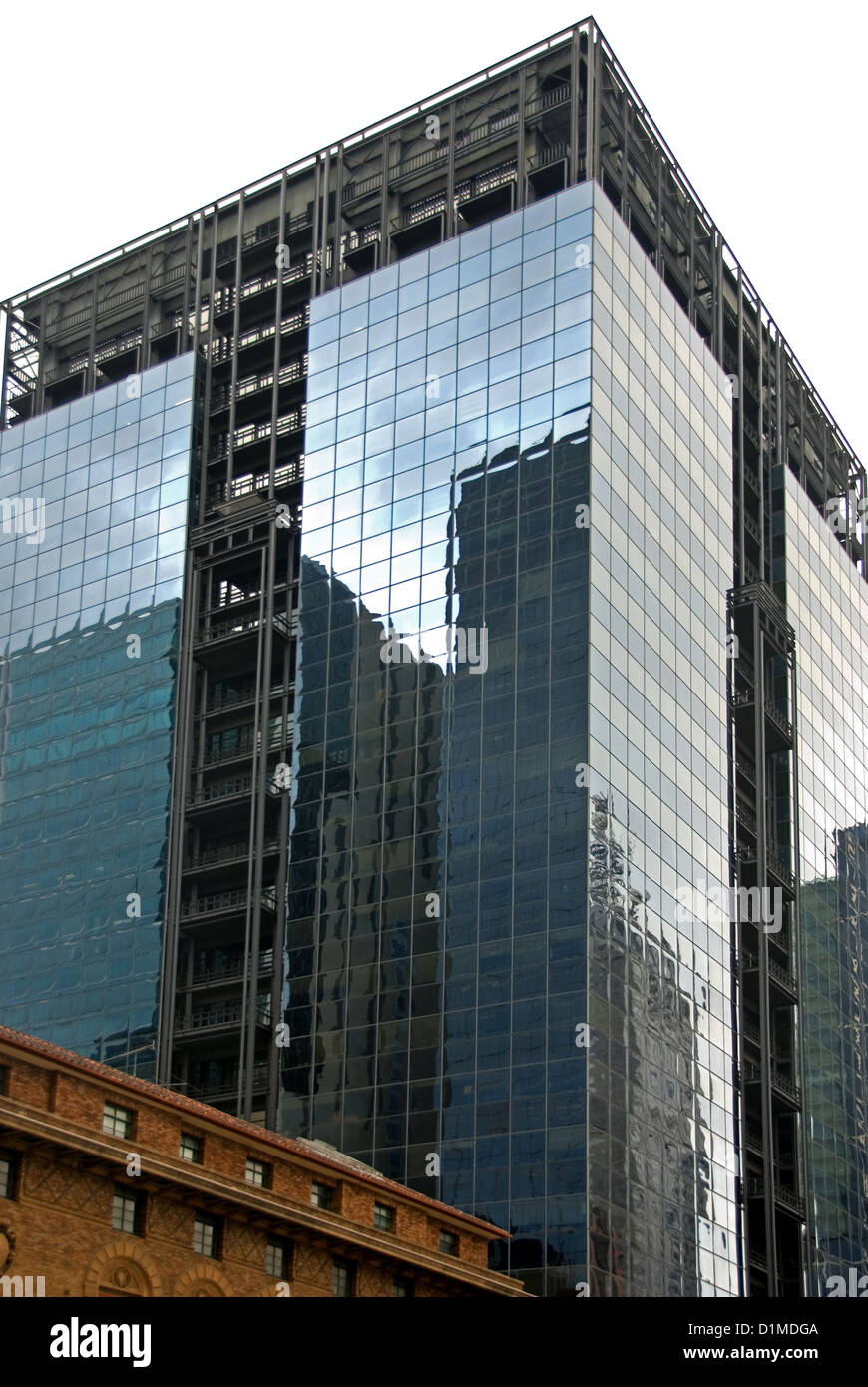 Tall shiny building hi-res stock photography and images - Alamy