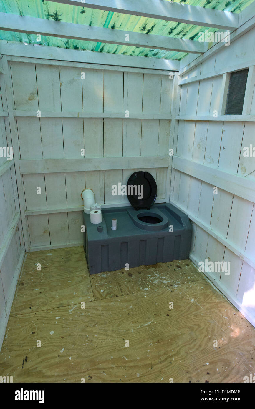 Wood outhouse hi-res stock photography and images - Alamy