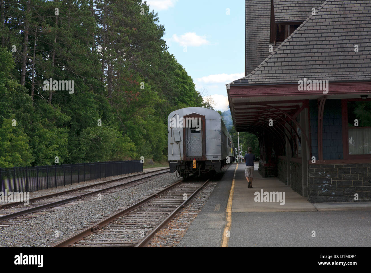 Leaving the train station hi-res stock photography and images - Alamy