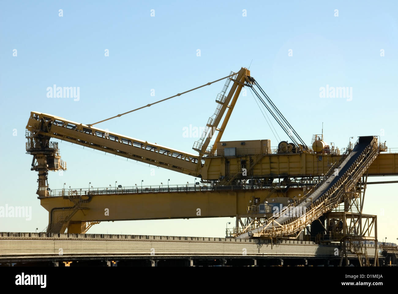 A coal loader in Newcastle Harbour, New South Wales, Australia Stock ...
