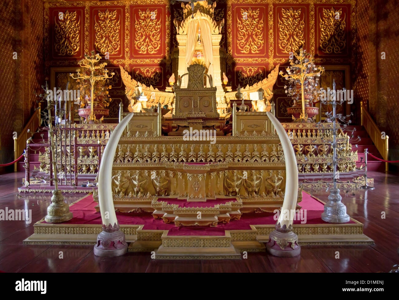 Asian throne room hi-res stock photography and images - Alamy