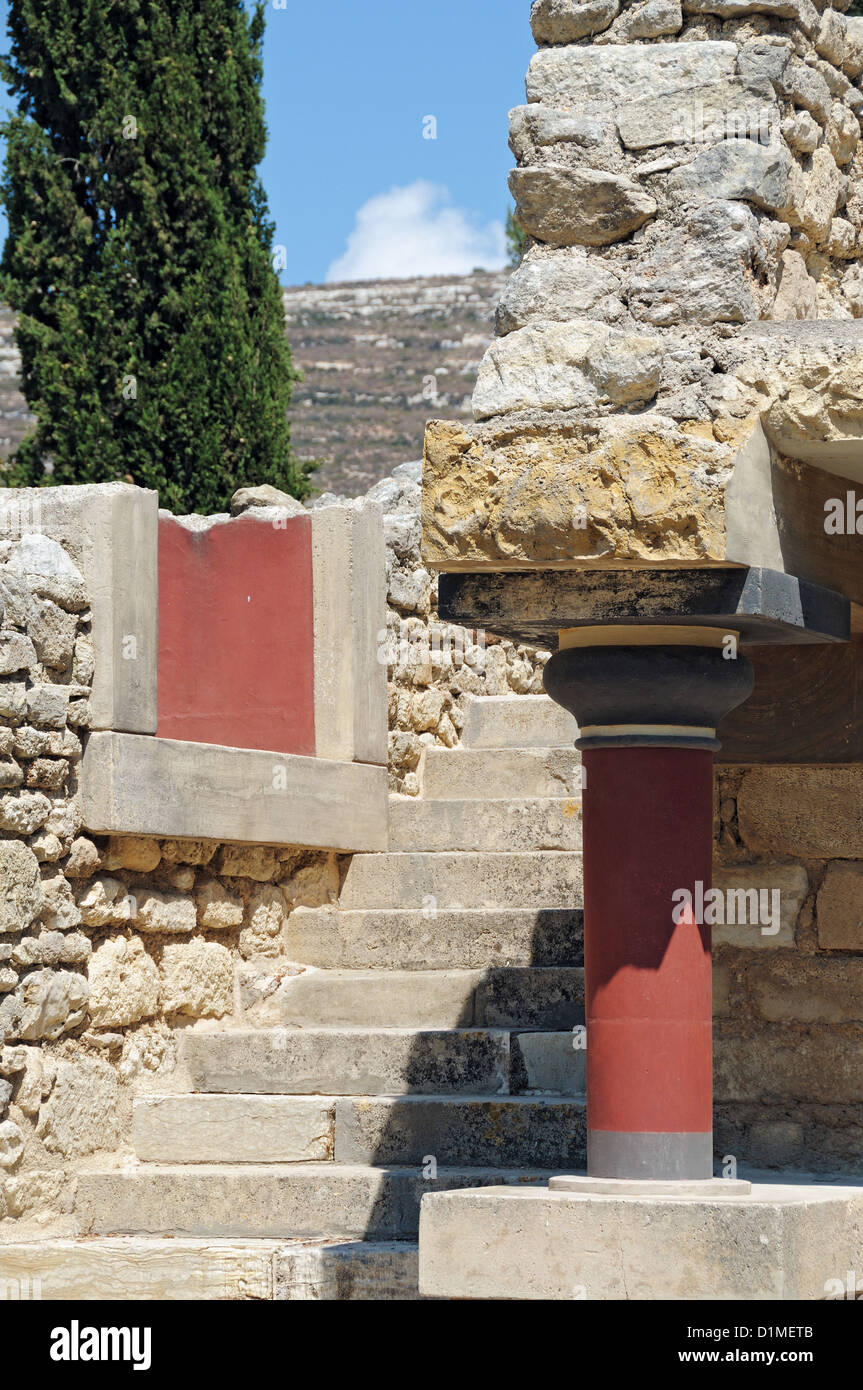 Archeology site of Knossos palace in Crete, Greece Stock Photo - Alamy