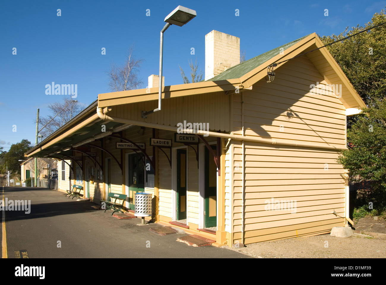 Bundanoon station hi-res stock photography and images - Alamy