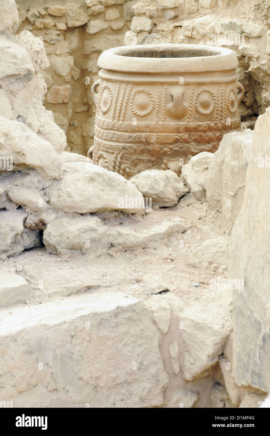 Archeology site of Knossos palace in Crete, Greece Stock Photo - Alamy