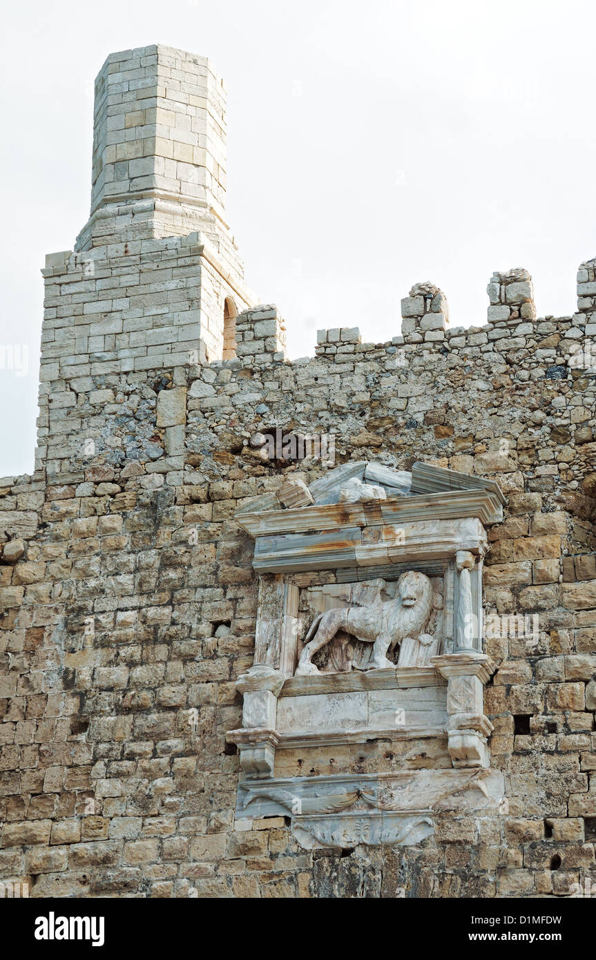 Venetian fort at the antique port of Iraklio in Crete, Greece Stock ...