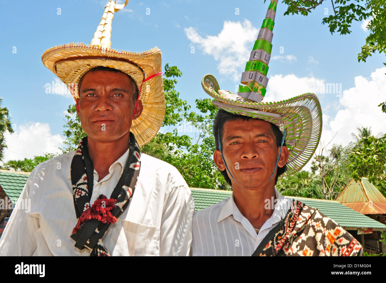 INDONESIA, West Timor, Kupang, Lesiana Beach, men in traditional ...