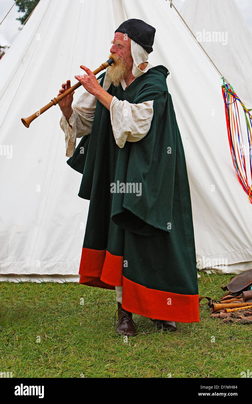 Minstrel middle ages hi-res stock photography and images - Alamy