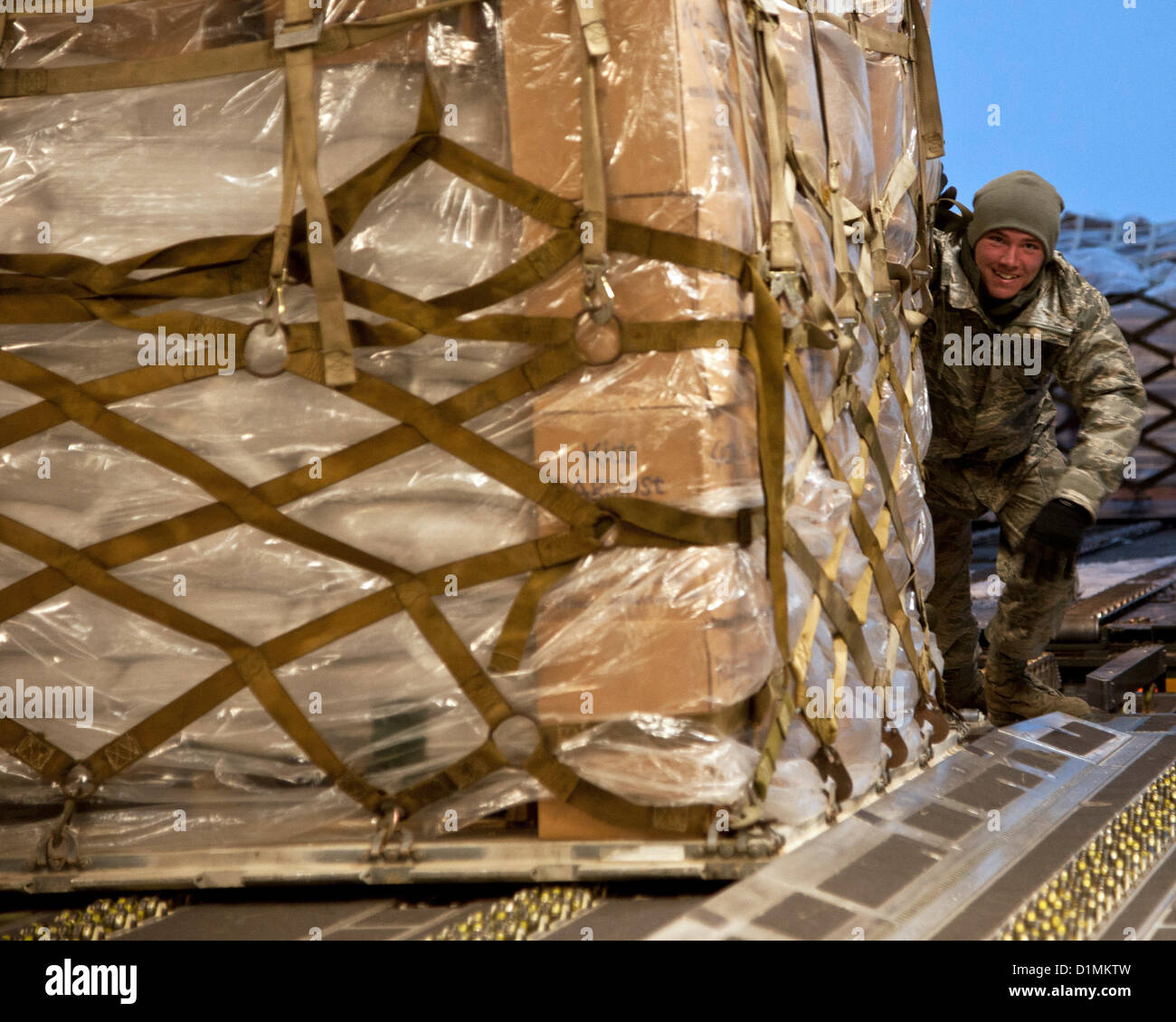 1st airlift squadron hi-res stock photography and images - Alamy