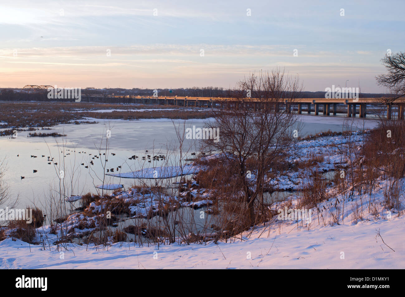 Minnesota Valley National Wildlife Refuge and Highway 77 bridge ...