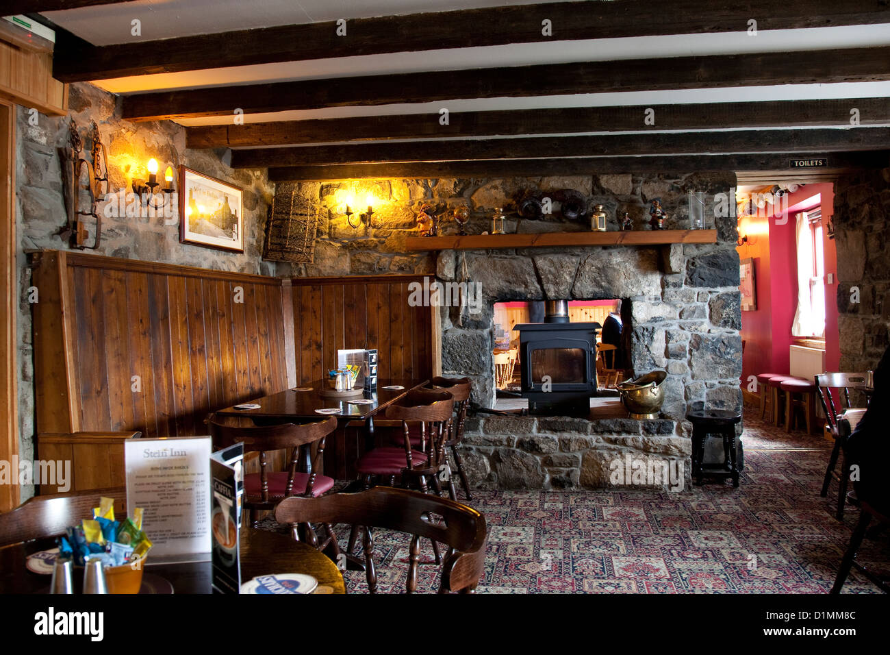 Stein Inn Pub, Waternish, Isle of Skye, Scotland, UK Stock Photo - Alamy