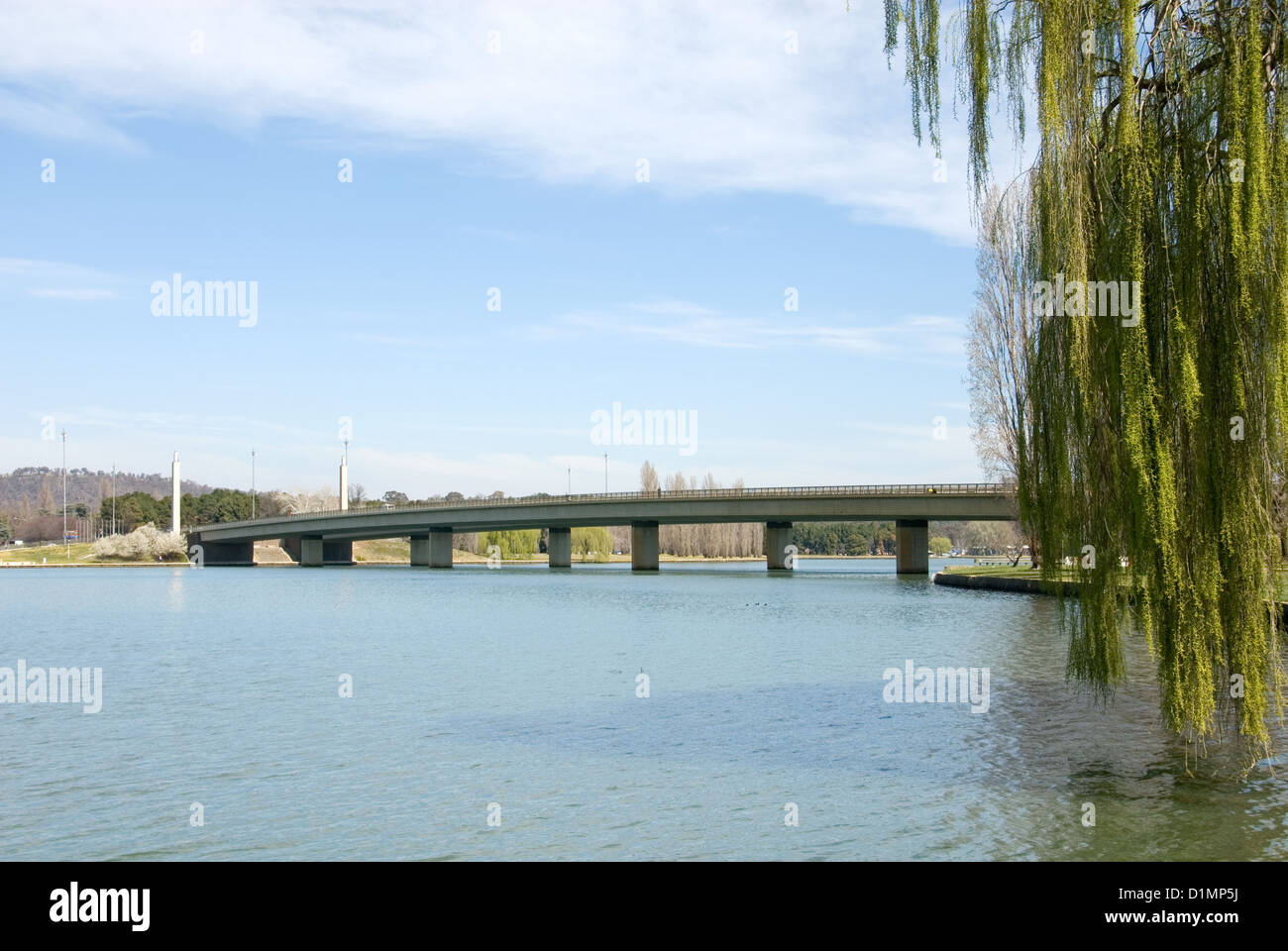 Commonwealth bridge hi-res stock photography and images - Alamy
