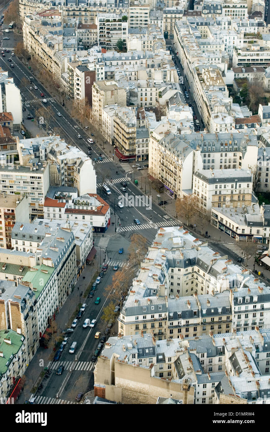 Parisian streets hi-res stock photography and images - Alamy