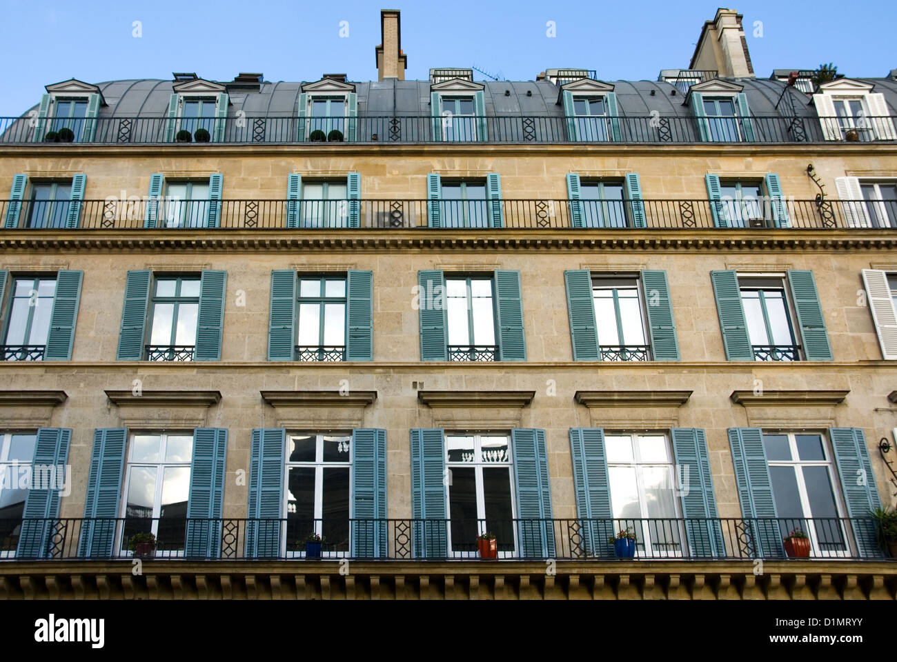 A Parisian apartment building near the River Seine, Paris, France Stock ...