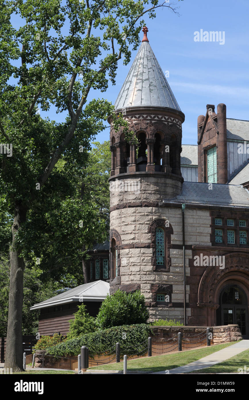 Alexander hall building hi-res stock photography and images - Alamy
