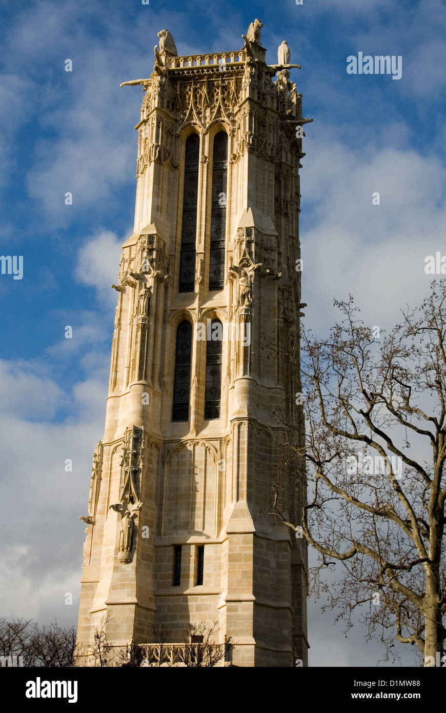 Stone sculptures and trees hi-res stock photography and images - Alamy