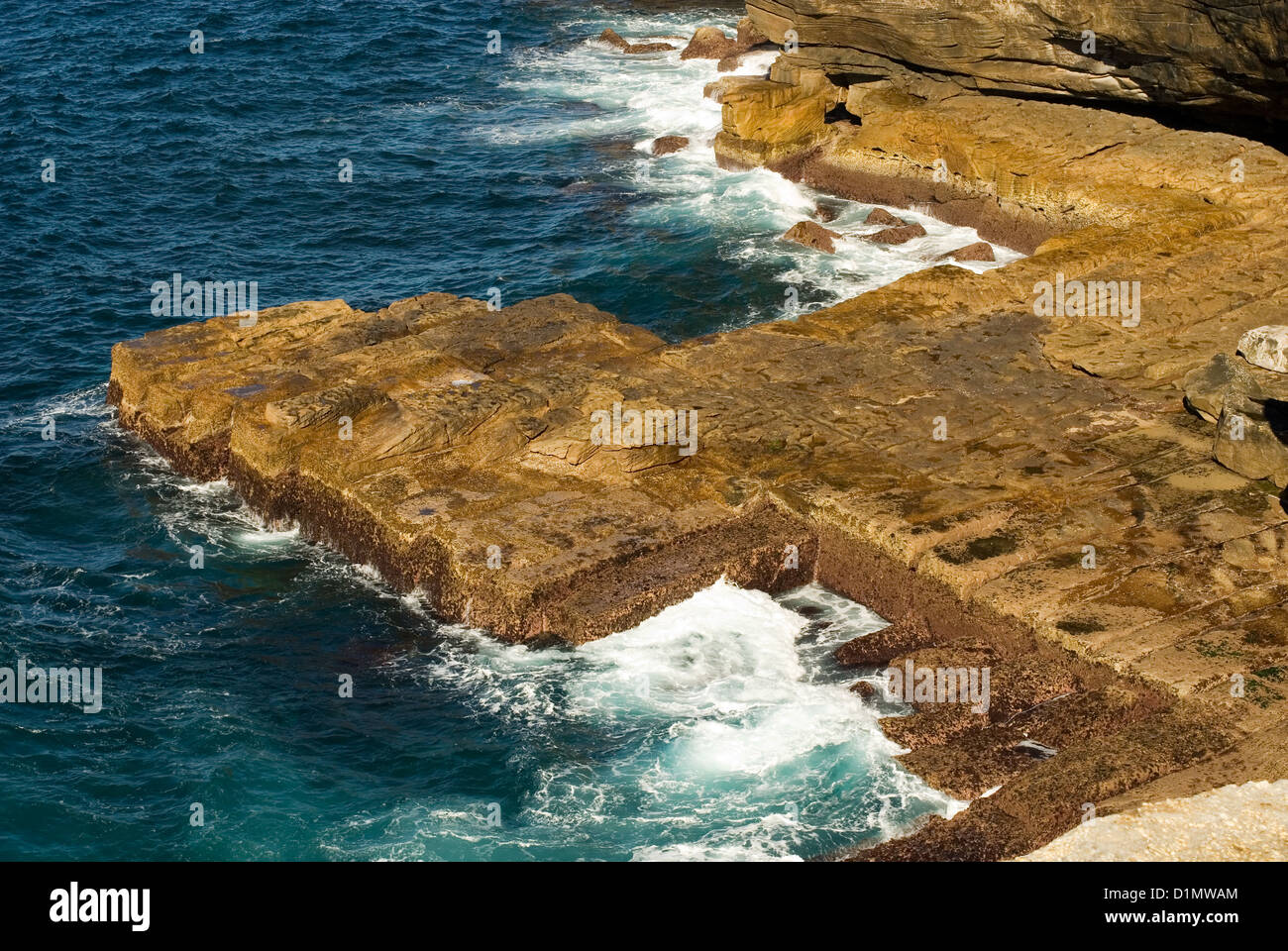 Rock shelf hi-res stock photography and images - Alamy
