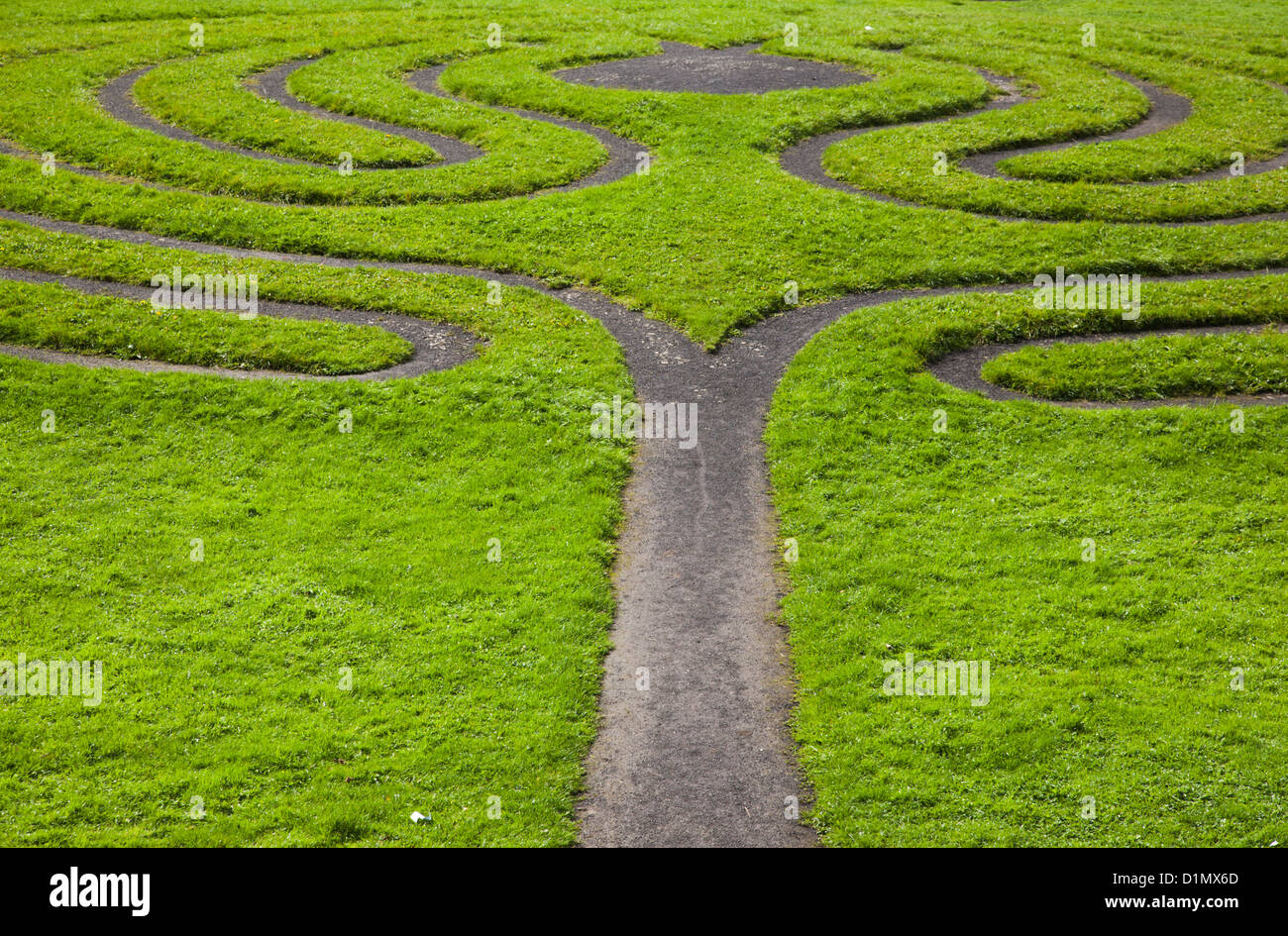 Labyrinth in grounds of Clitheroe Castle Stock Photo - Alamy