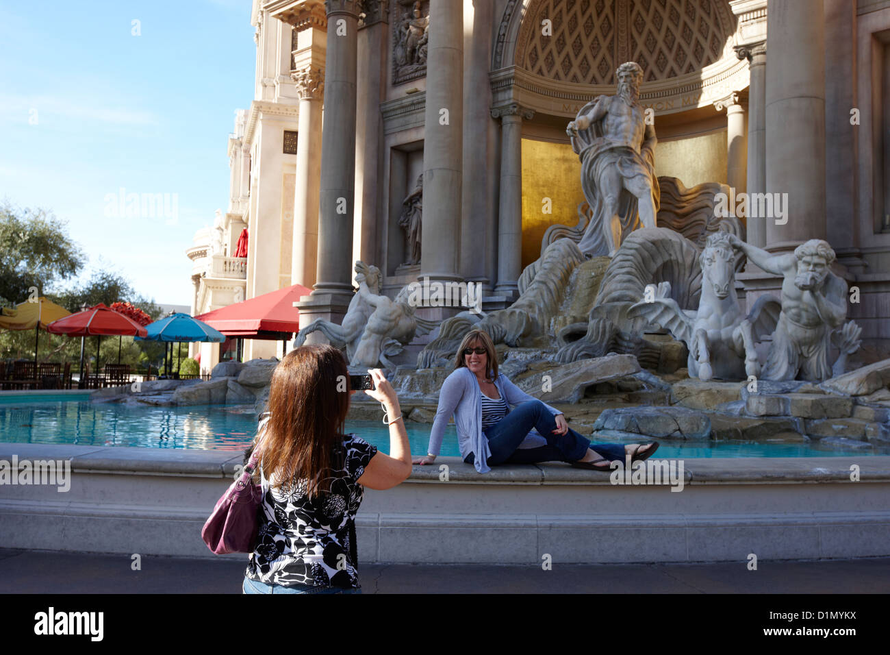 Caesars palace trevi fountain hi-res stock photography and images - Alamy