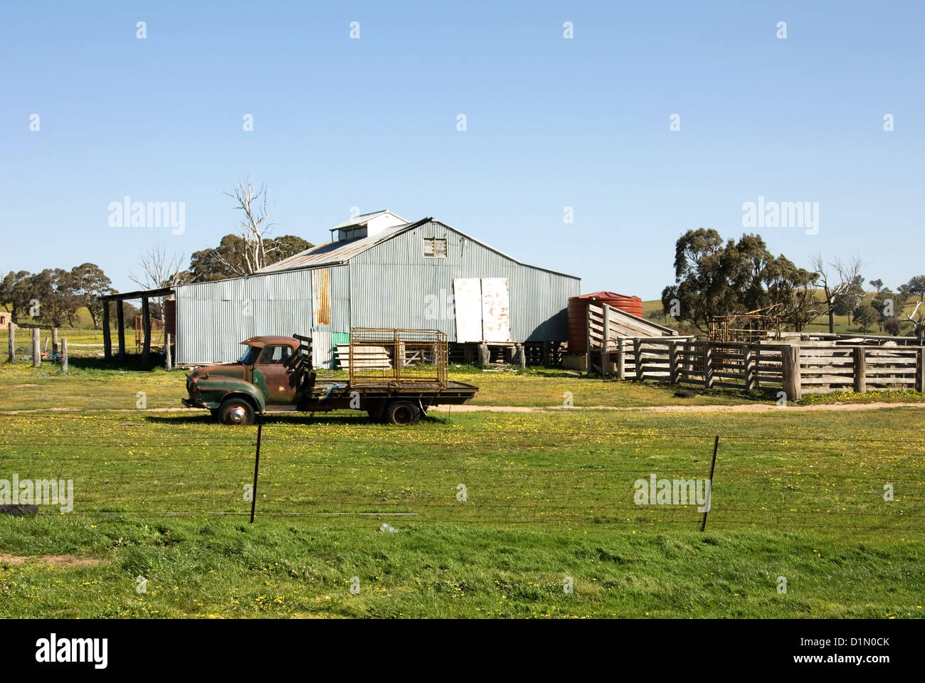 Old shearing shed hi-res stock photography and images - Alamy