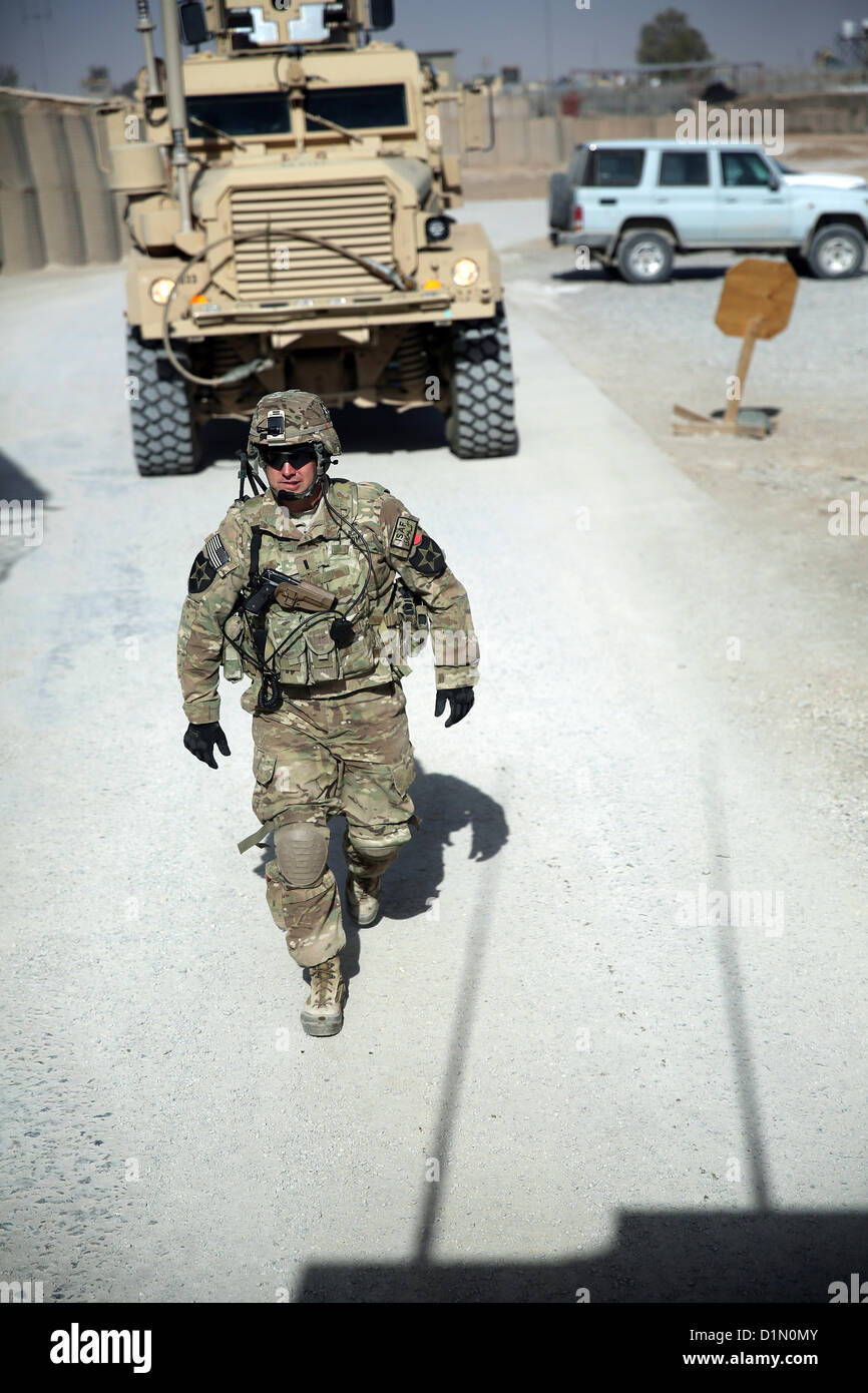 Mission debrief hi-res stock photography and images - Alamy