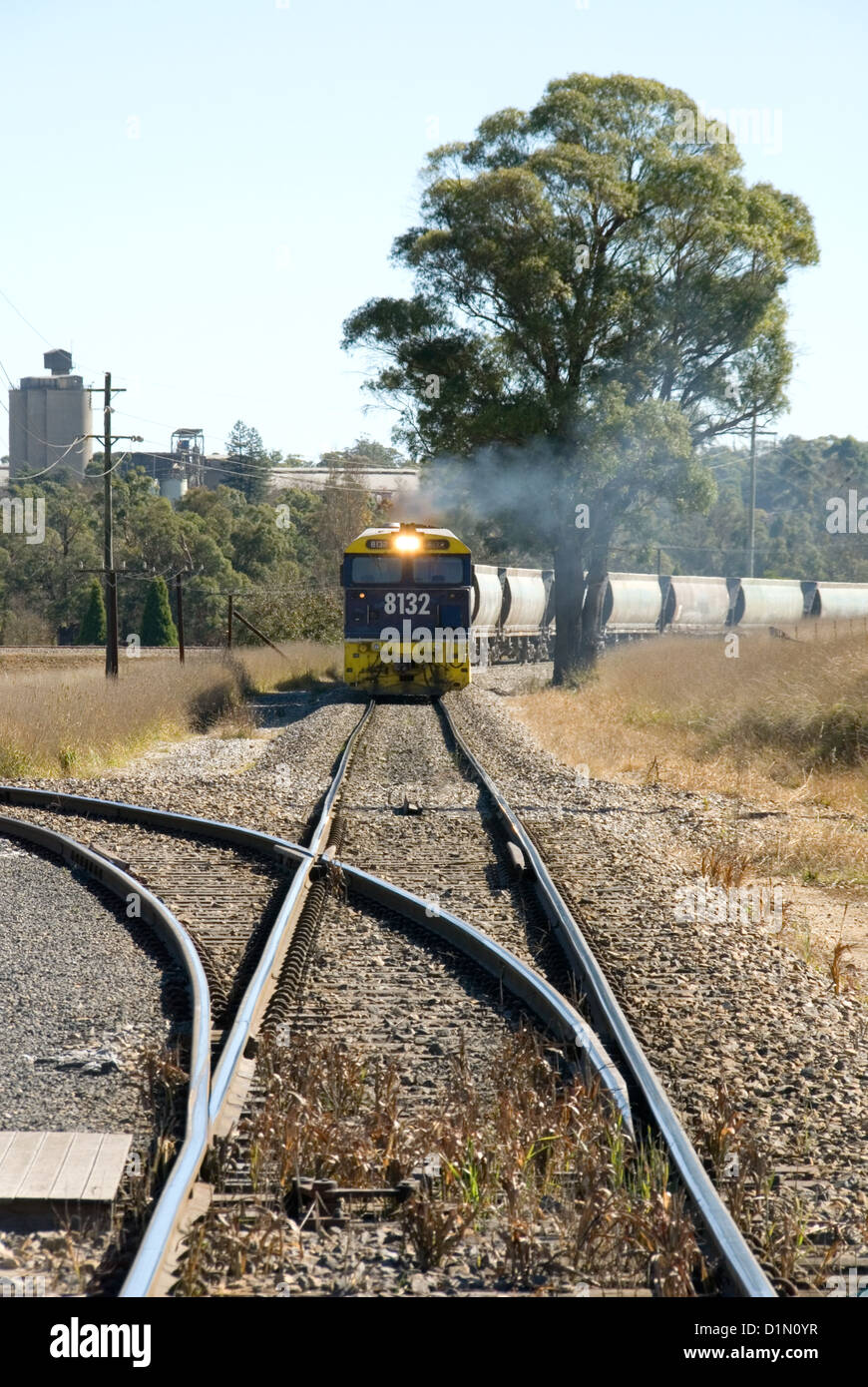 Goods train carriages hi-res stock photography and images - Alamy