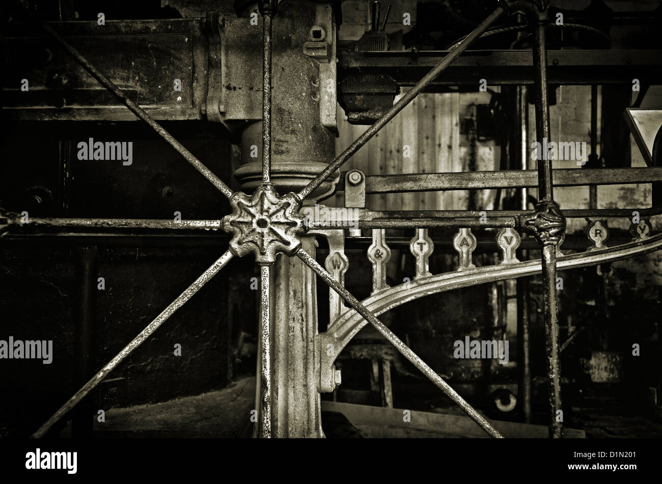 Avery scales hi-res stock photography and images - Alamy