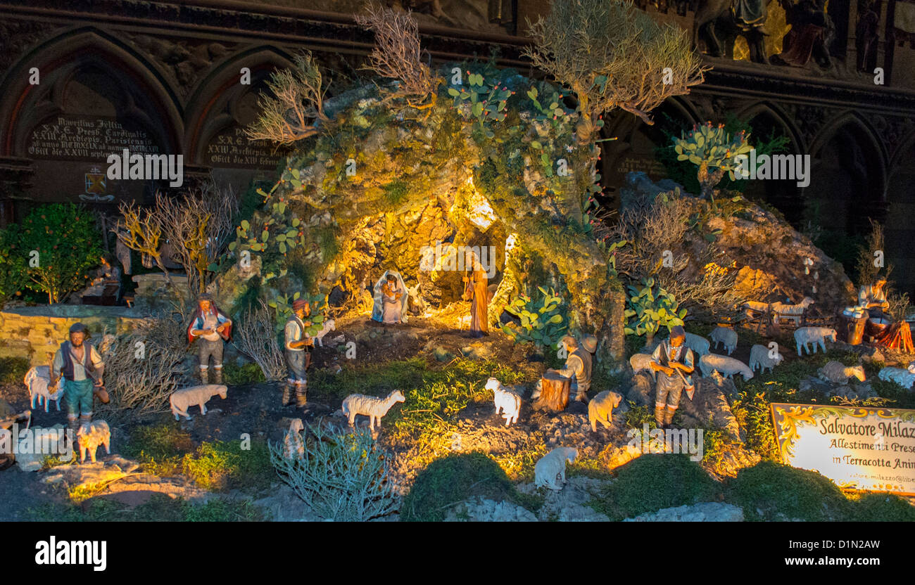 Paris, France, Inside Catholic Church, Notre Dame Cathedral, Christmas ...