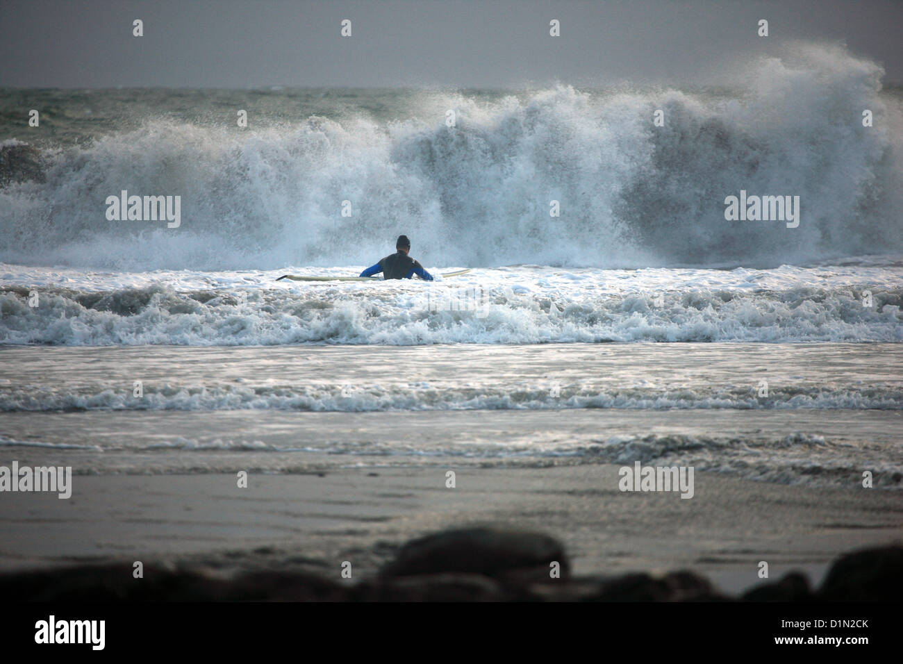 Sunday 30 December 2012 - Surfer takes advantage of huge waves on the ...