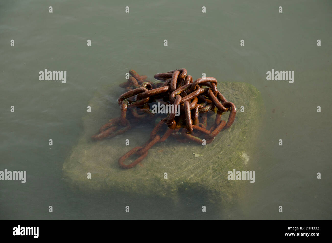 Buoy chain hi-res stock photography and images - Alamy