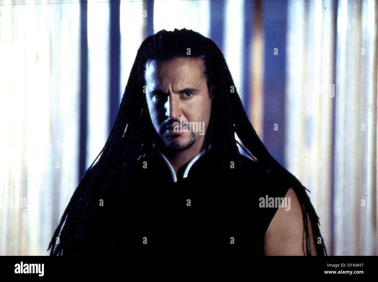 Hologram Man Hologram Man Evan Lurie Als er von seiner Gang aus dem ...