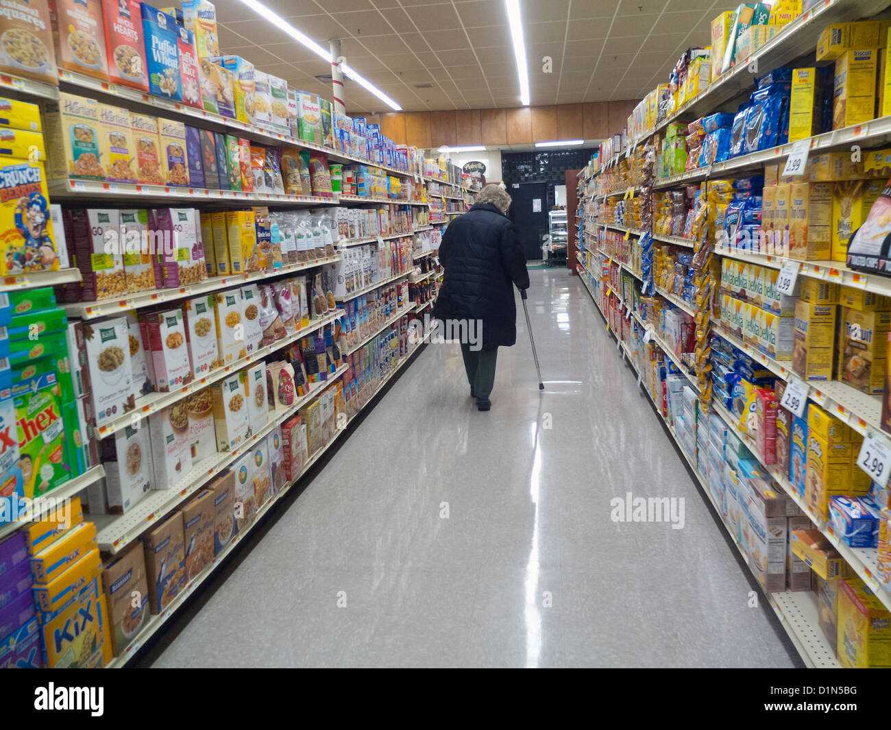 Cereal aisle grocery hi-res stock photography and images - Alamy