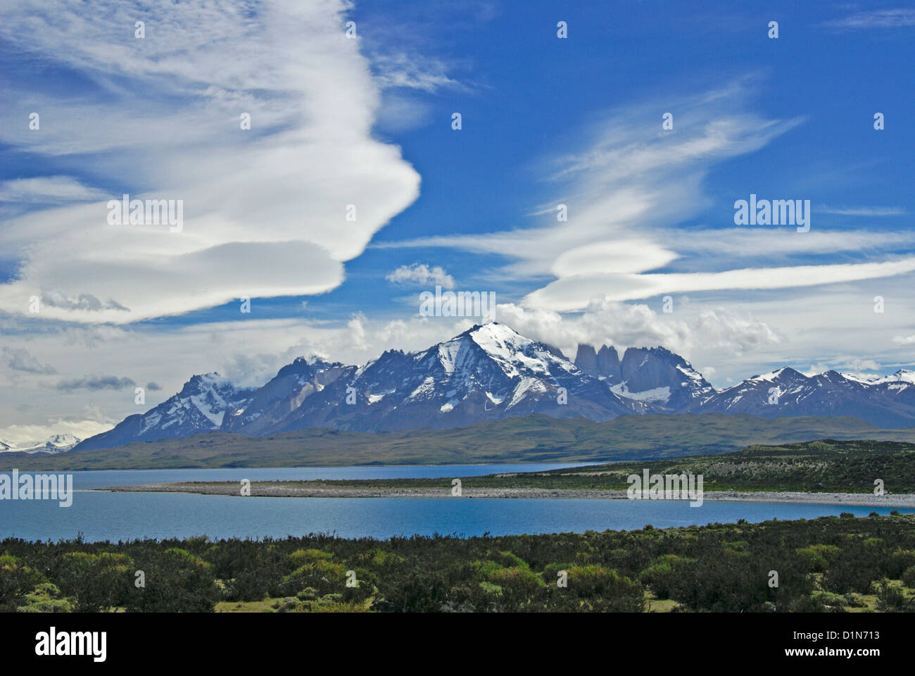 Lago Sarmiento and Paine Massif, Torres del Paine NP, Patagonia, Chile ...
