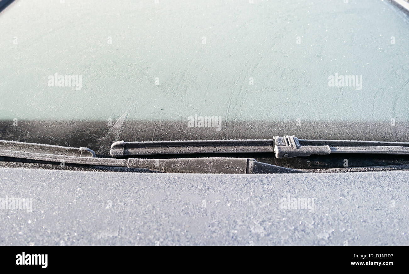 Broken window car boot hi-res stock photography and images - Alamy