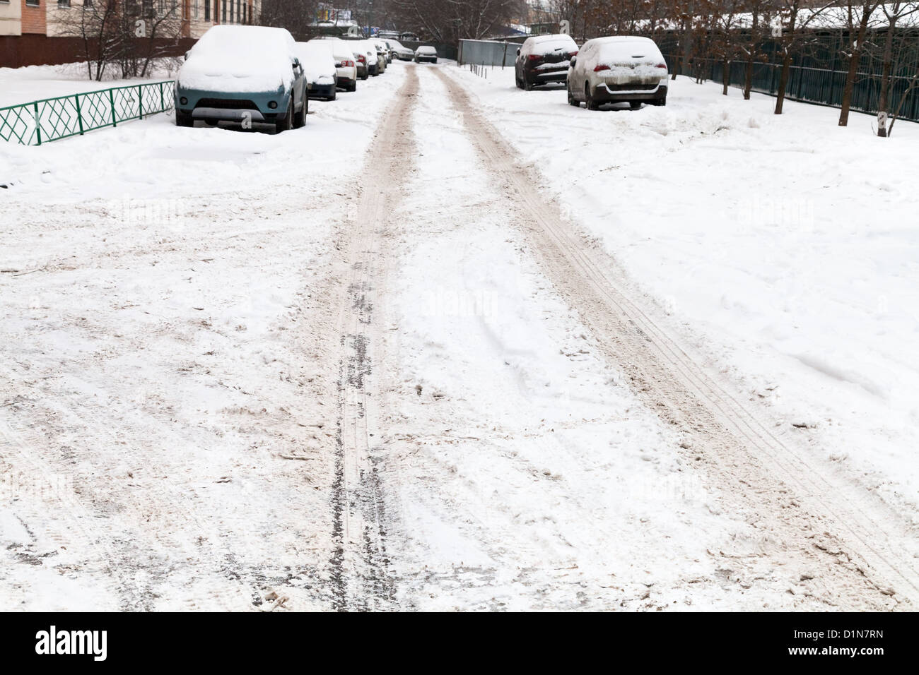 snow road in residential district in Moscow, Russia Stock Photo - Alamy