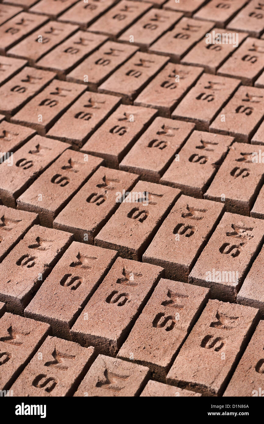 Burned bricks hi-res stock photography and images - Alamy