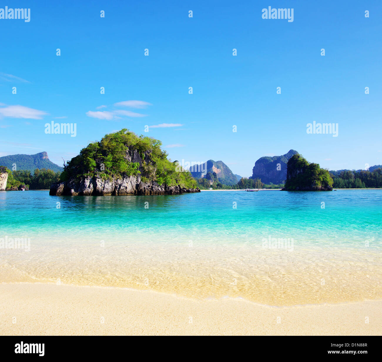Tropical sea landscape hi-res stock photography and images - Alamy