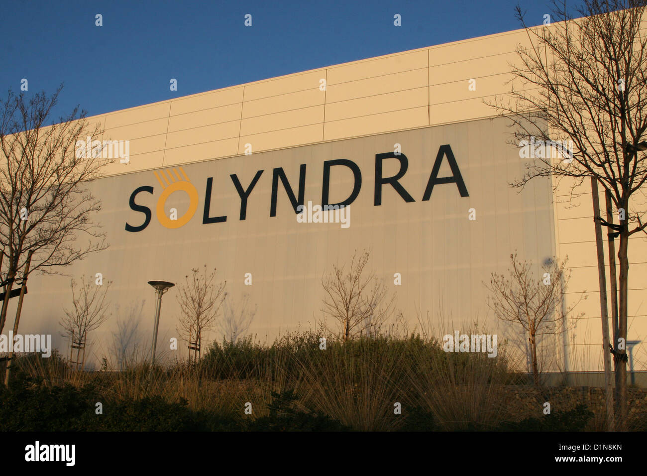 Solar panel manufacturing u s hi-res stock photography and images - Alamy