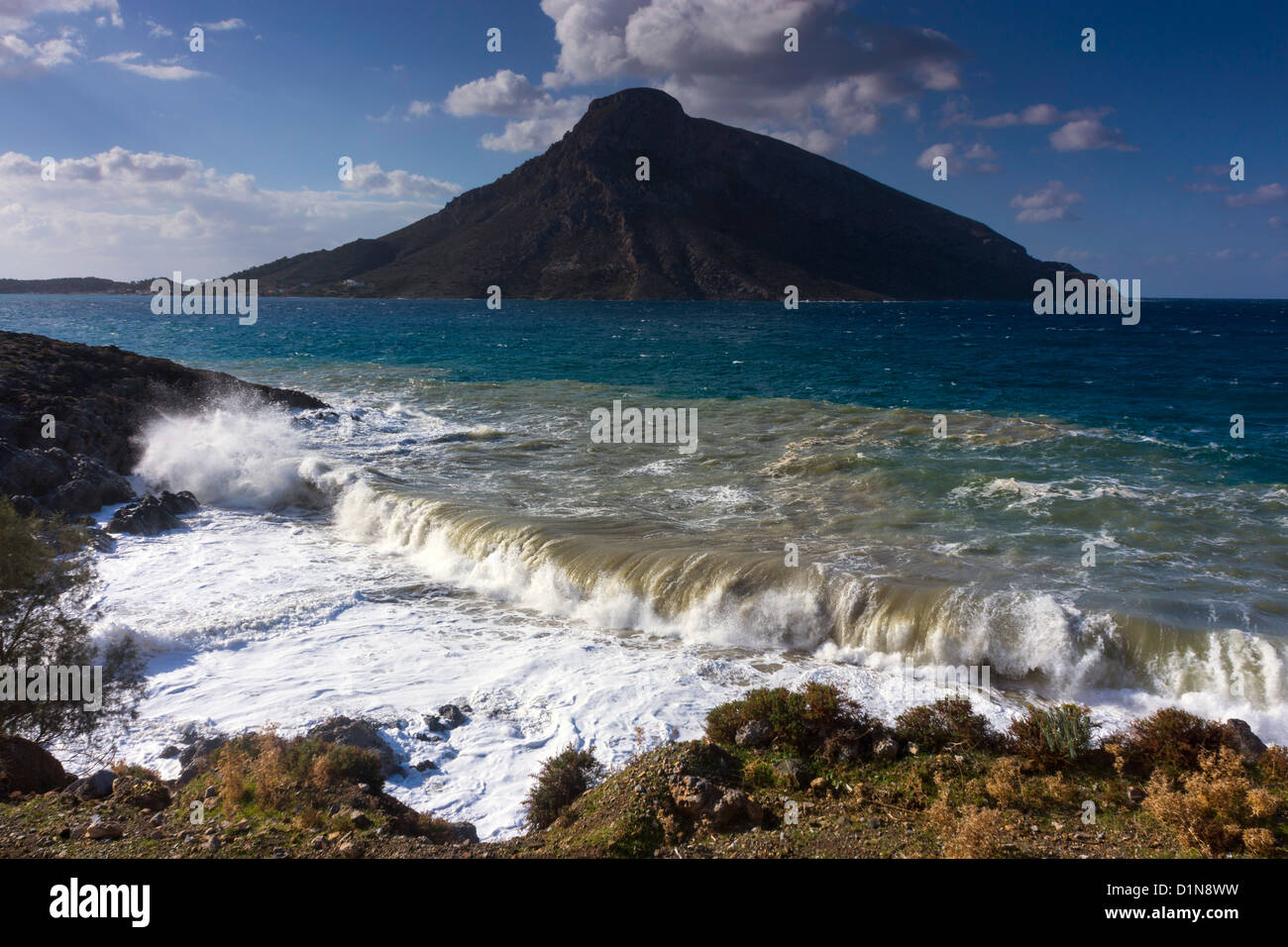 Dark island hi-res stock photography and images - Alamy