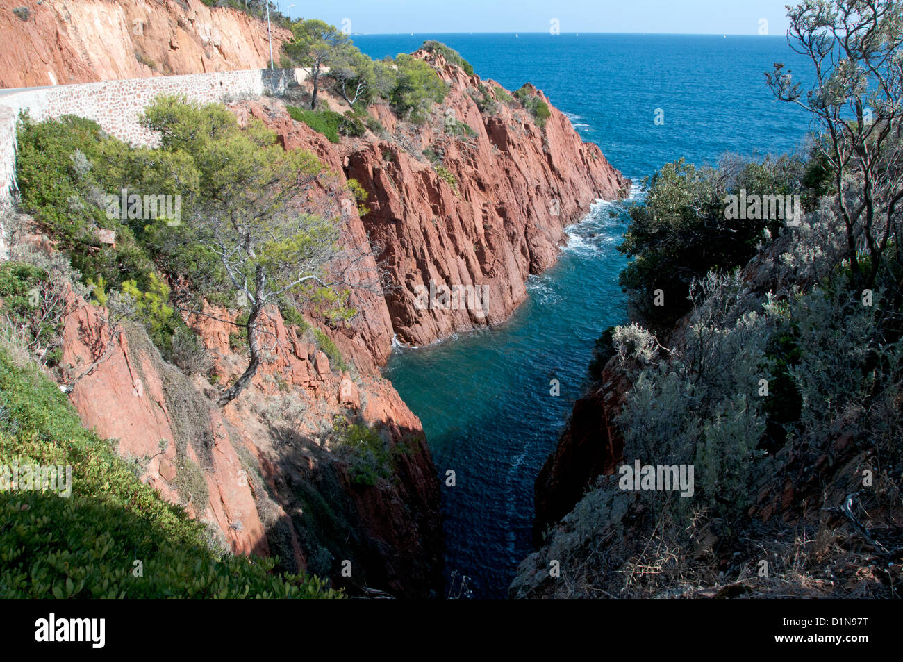 Red Cliffs Esterel Massif France Stock Photo - Alamy
