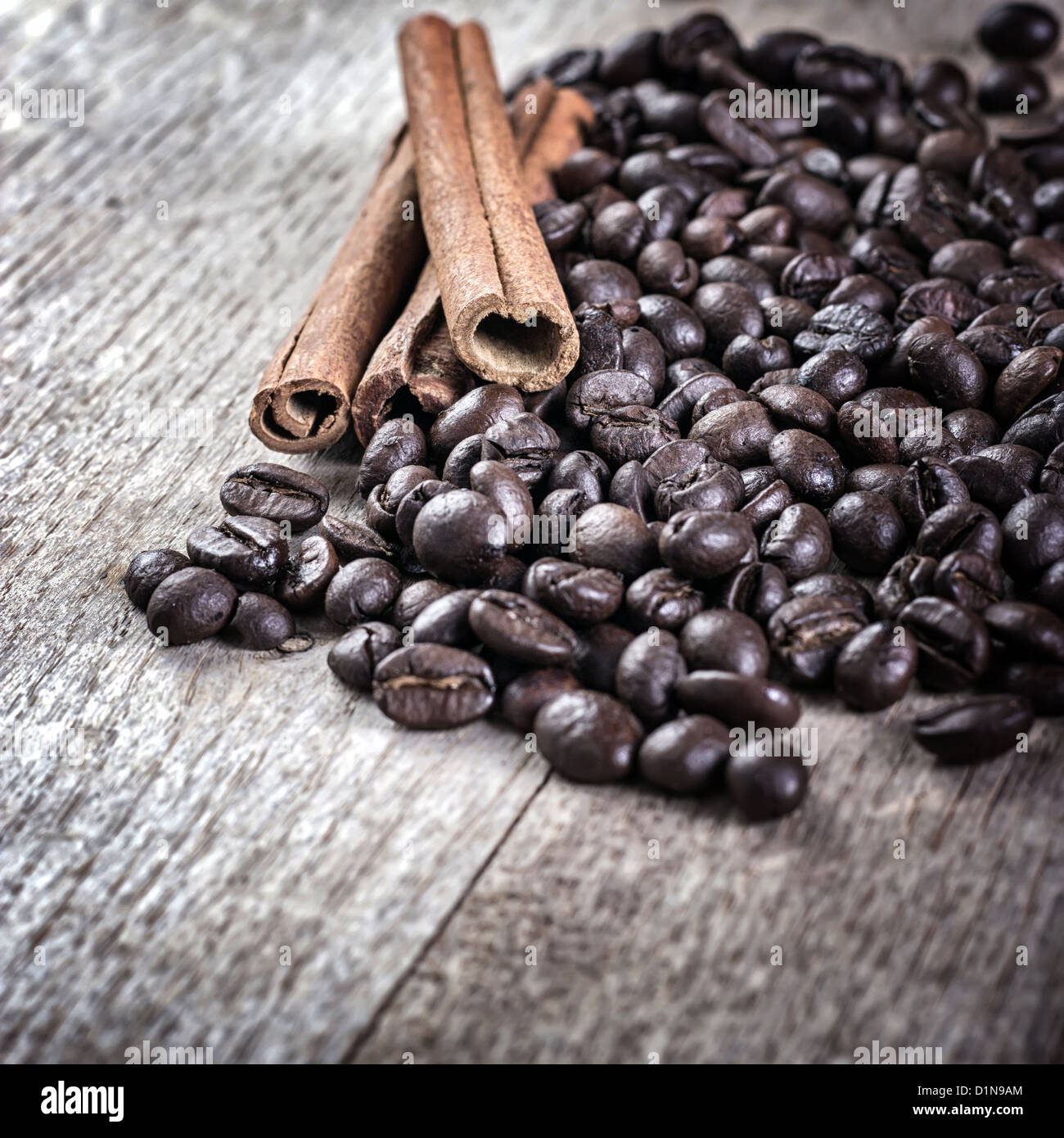 Retro cinnamon hi-res stock photography and images - Alamy